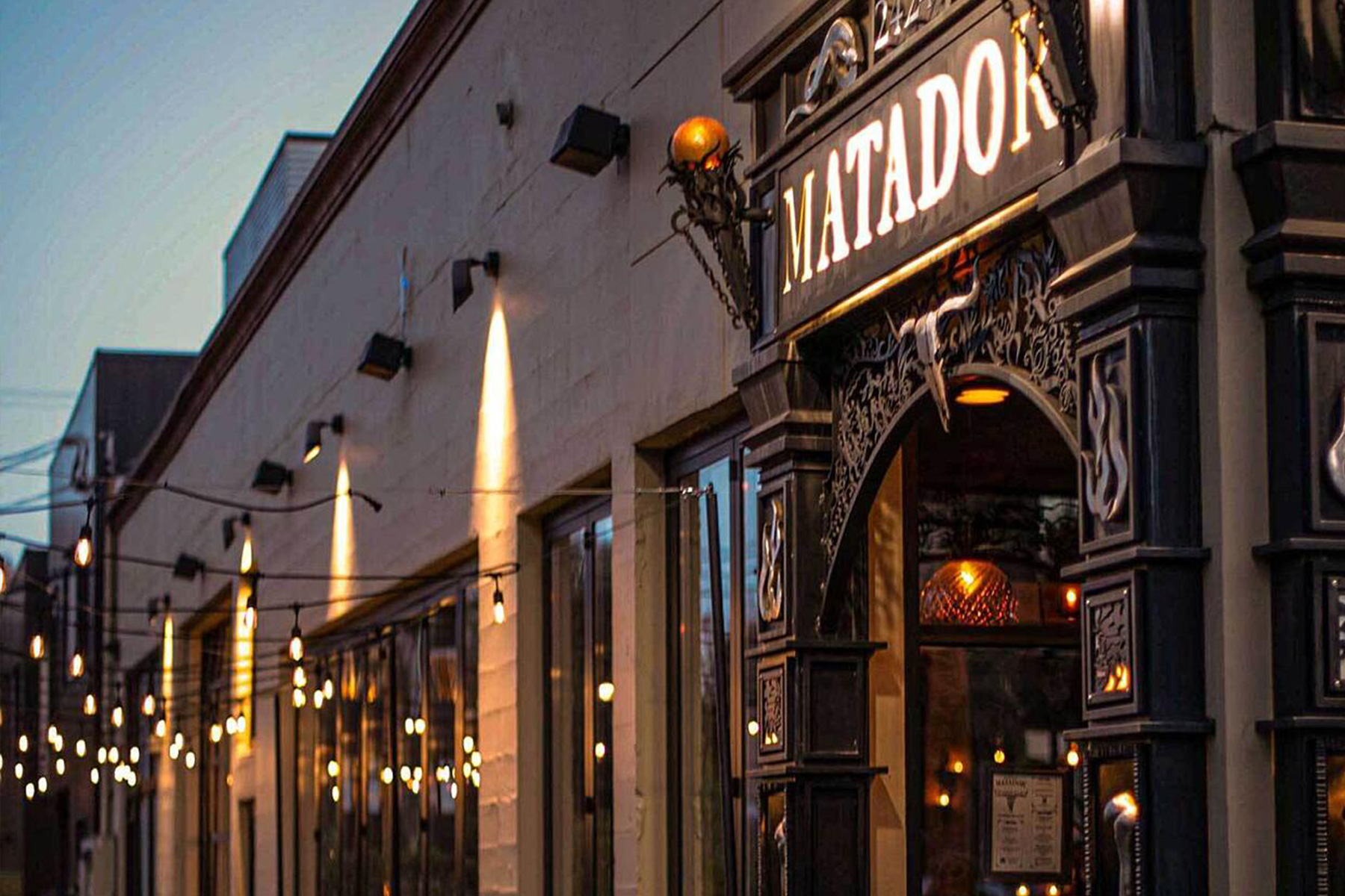 AROUND TOWN #7: Let’s Eat - 89.5 KTSY