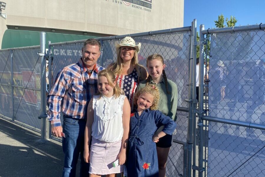 AROUND TOWN #14: Snake River Stampede - 89.5 KTSY