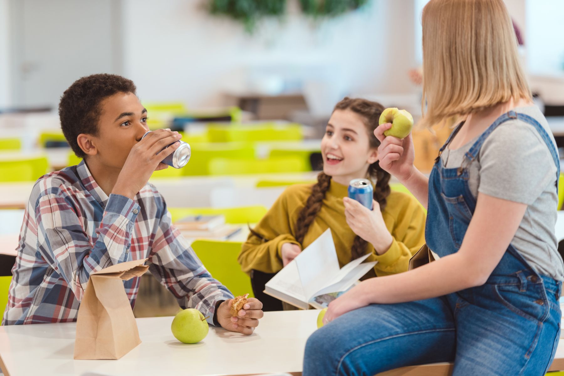 MORNINGS WITH TRISTI #45: Free Lunch - 89.5 KTSY